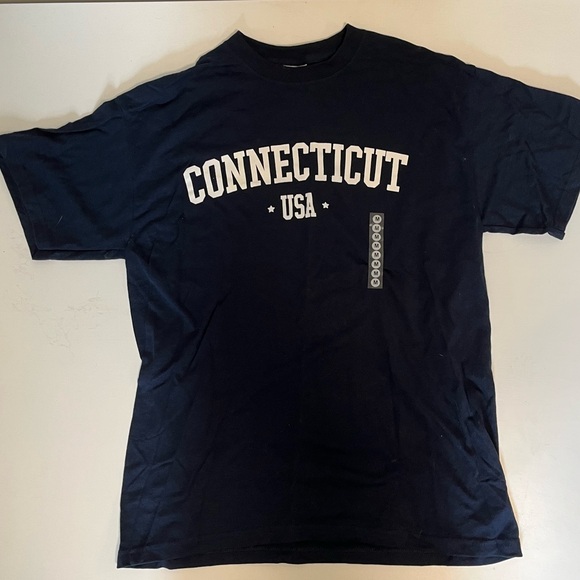 Gildan | Shirts | Connecticut Usa Mens Tshirt | Poshmark